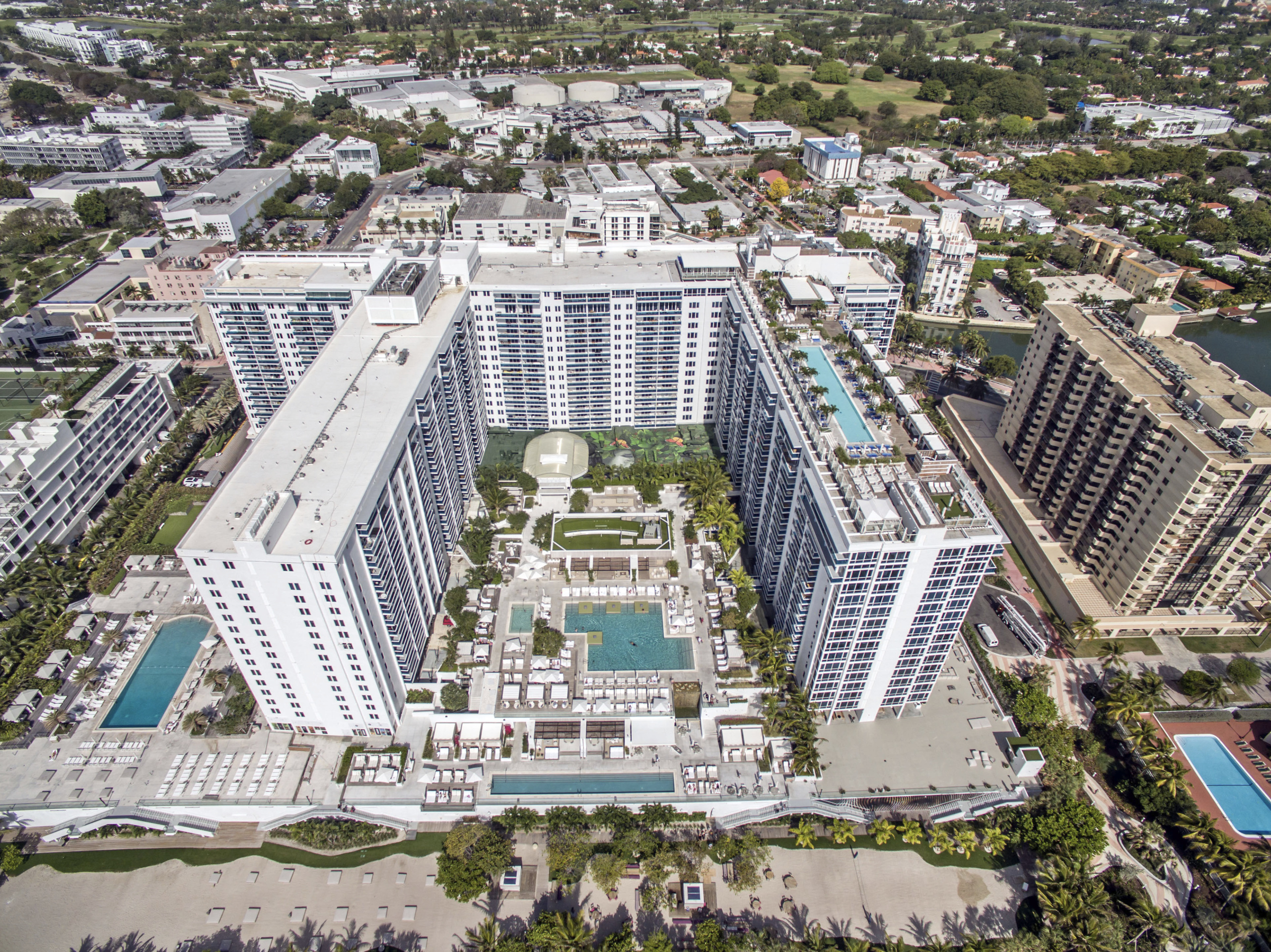 1 Hotel South Beach - Host Hotels & Resorts